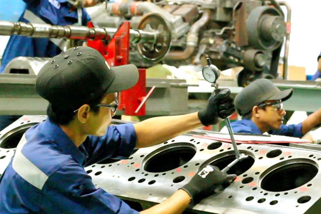 PT. ALTRAK 1978 | Sole Agent & Distributor Heavy Equipment Indonesia ...